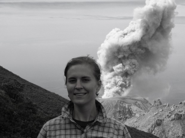 Tuesday Debut – Presenting Leslie Barnard Booth! – Susanna Leonard Hill